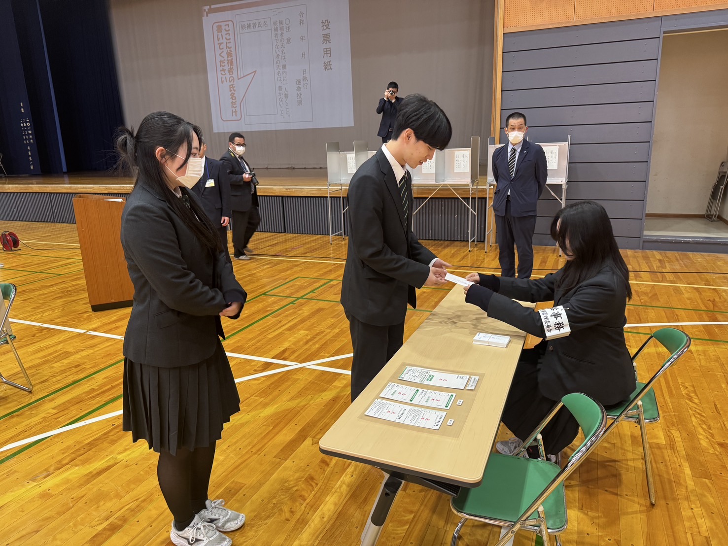 税に関する高校生の作文、山形税務署長賞・法人会会長賞受賞 | 東海大学山形高等学校